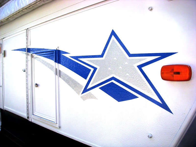 Custom Trailer Vinyl Lettering - Sign Anatomy